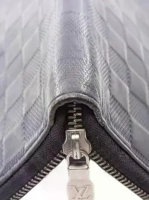 LOUIS VUITTON 2019 Damier Zip Wallet