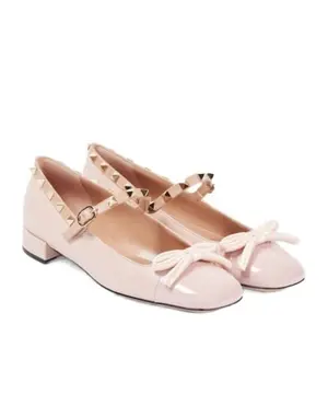 Valentino Garavani Round-toe Mary Jane Shoes