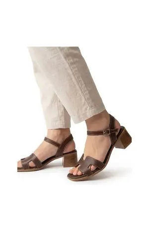 MENINA STEP Siena Heeled Sandal