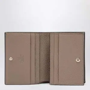 Valentino Garavani Rockstud Wallet In Powder Leather