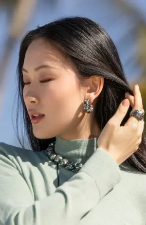 Nest Jewelry Abalone Hoop Earrings