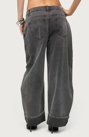 EDIKTED Kella Low Rise Baggy Wide Leg Cuffed Jeans - Black-washed