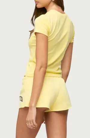 EDIKTED Sporty Babe Logo T-shirt