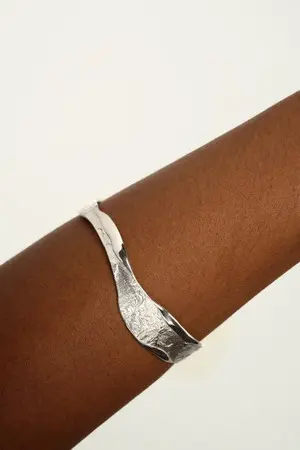 TUTTI Edge Bangle - Silver