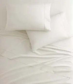 PEACOCK ALLEY Clara Sateen Pillowcases - White