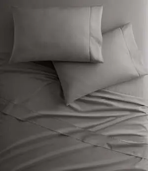 PEACOCK ALLEY Clara Sateen Pillowcases - White