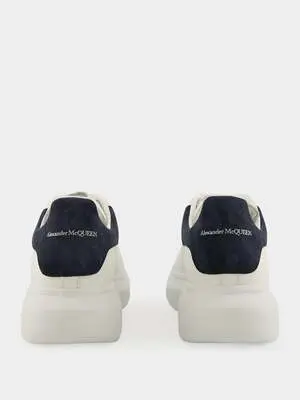 Alexander McQueen Oversized Leather Low Top Sneakers - Blue
