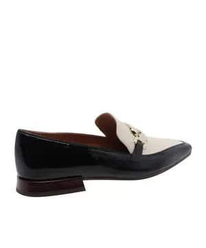 Chie Mihara Round-toe Loafers