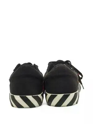 Off-White Vulcanized Low-top Sneakers