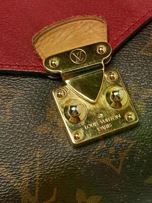 LOUIS VUITTON 2015 Pallas Chain Monogram-canvas Handbag