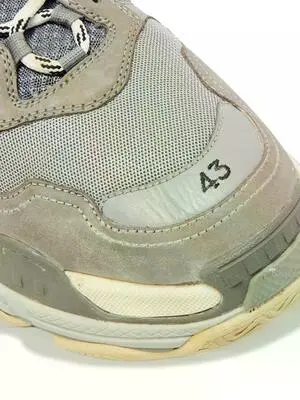 Balenciaga Triple S Low-top Sneakers - Grey