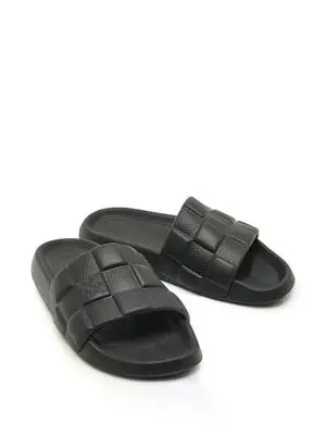 LOUIS VUITTON Damier Waterfront Slides