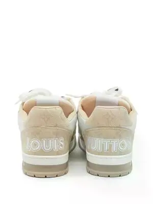 LOUIS VUITTON Trainer Monogram Sneakers - Neutrals
