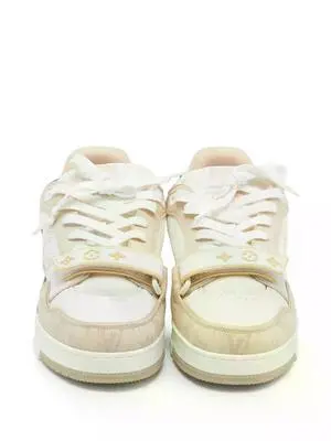 LOUIS VUITTON Trainer Monogram Sneakers - Neutrals