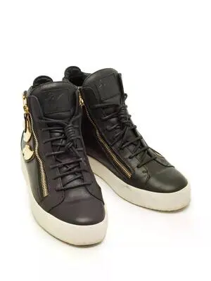 GIUSEPPE ZANOTTI Sculptural Wings Detail Sneakers