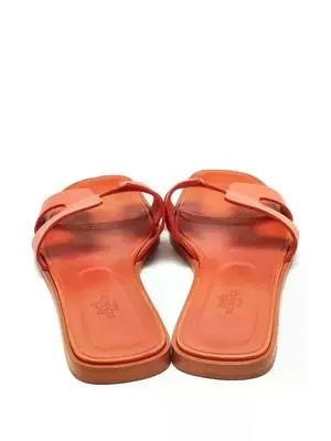 Hermès Oran Leather Flat Sandals