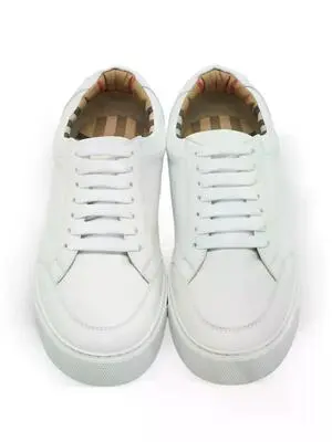 Burberry Salmond Sneakers