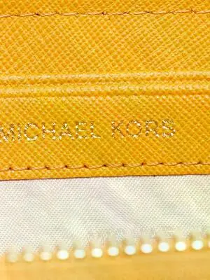 Michael Kors Zip-around Wallet