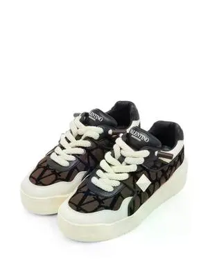 Valentino Garavani One Stud Toile Iconographe Sneakers - Brown