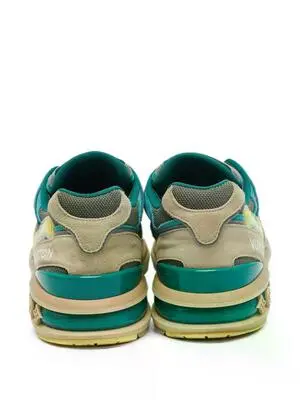 LOUIS VUITTON Trail Panelled Sneakers - Neutrals