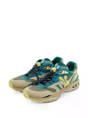LOUIS VUITTON Trail Panelled Sneakers - Neutrals