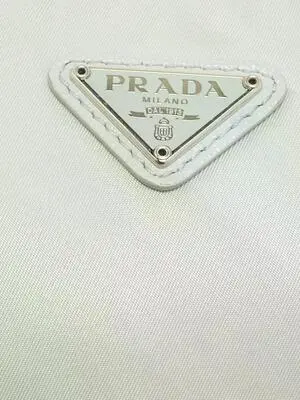 Prada Re-edition 2005 Crossbody Bag