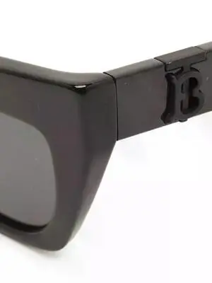 Burberry Cat-eye Sunglasses
