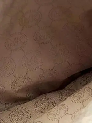 Michael Kors Signature Messenger Bag