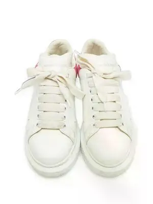 Alexander McQueen Oversized Sneakers With Suede Panels - White