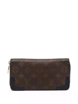 LOUIS VUITTON 2015 Zippy Coated Wallet - Brown