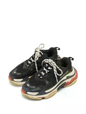 Balenciaga Triple S Low-top Sneakers - Black