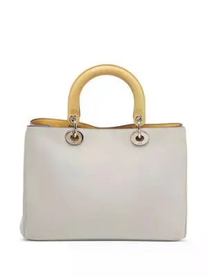 Dior Medium Diorissimo Leather Tote Bag - Neutrals