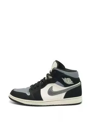 JORDAN 1 Mid Se Sneakers