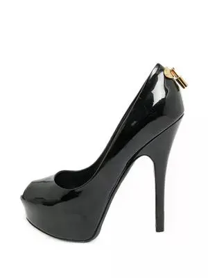 Louis Vuitton Glossed Pumps