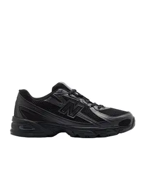 NEW BALANCE Laced Sneakers - Black