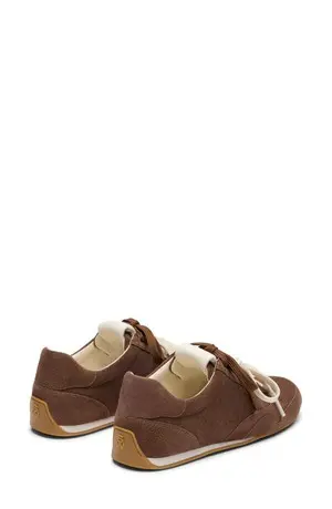 STUART WEITZMAN Bond Sport Leather Sneaker - Cigar