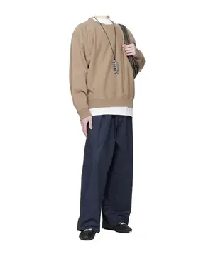 HED MAYNER Long-sleeved Crew Neck Sweatshirt