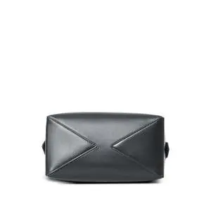 Alaïa Shoulder Bags