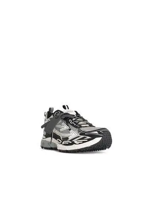 Off-White Grey Mesh Sneakers With Iconic Arrow Logo - Gray