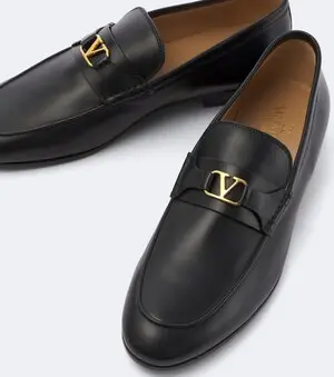 Valentino Garavani Vlogo Leather Loafers