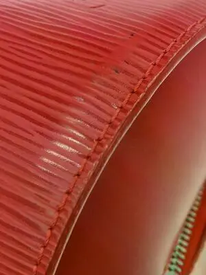 LOUIS VUITTON 2007 Soufflot East-west Bag - Red