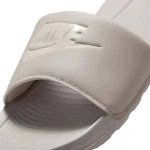 Nike Victori One Slides - Brown