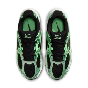 Nike V5 Rnr Athletic Sneakers - Black