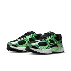 Nike V5 Rnr Athletic Sneakers - Black