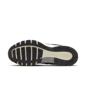 Nike P-6000 Se Athletic Sneakers