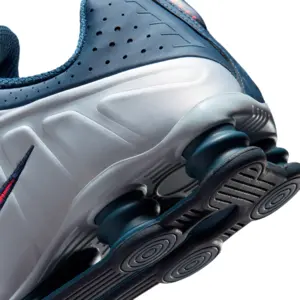 Nike Shox R4 Athletic Shoes