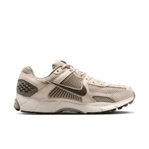 Nike Zoom Vomero 5 Shoes
