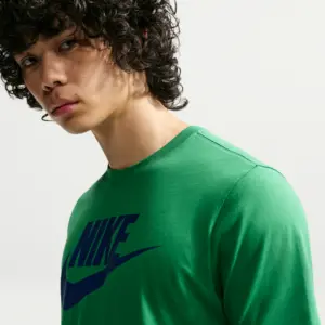 Nike Sportswear T-shirt