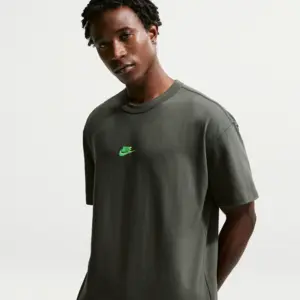 Nike Sportswear Premium Essentials T-shirt - Grey