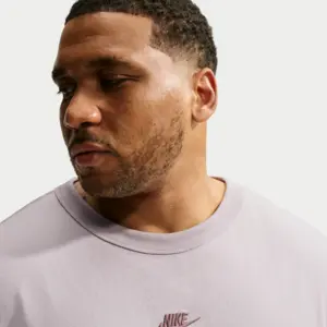Nike Sportswear Premium Essentials Oversized T-shirt